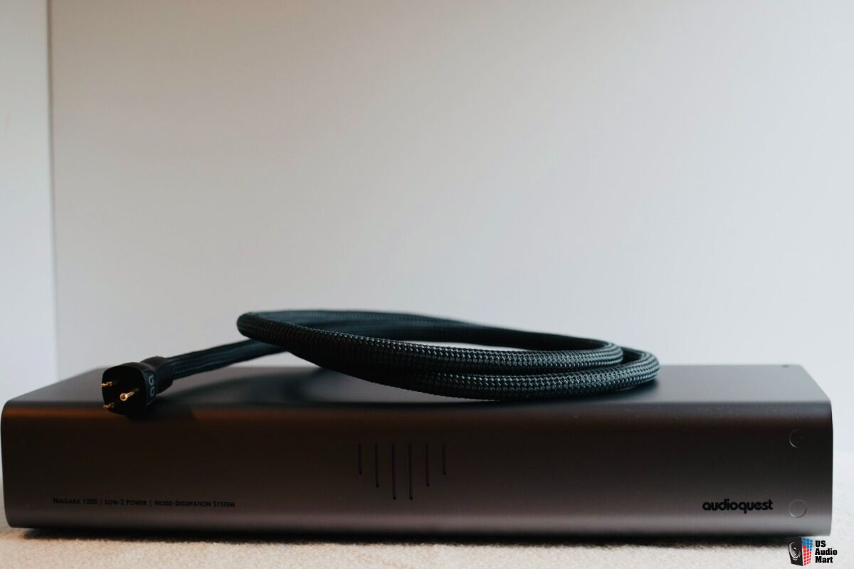 AudioQuest Niagara 1200 Power Conditioner + AQ NRG-Y Power Chord Photo ...