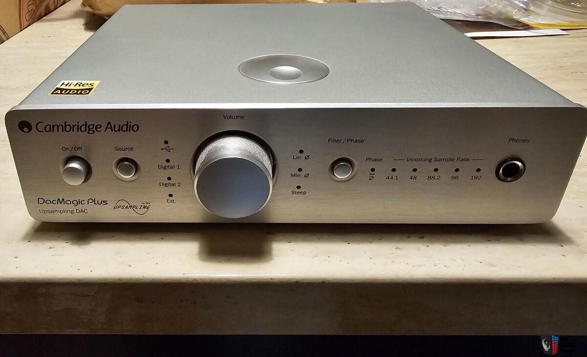 Cambridge Audio Dacmagic Plus w/box For Sale - UK Audio Mart