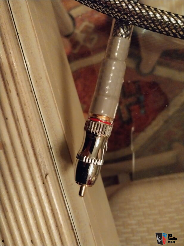 Acostic Zen absolute 75 RCA digital cable AS NEW in 2022...les than 50% ...