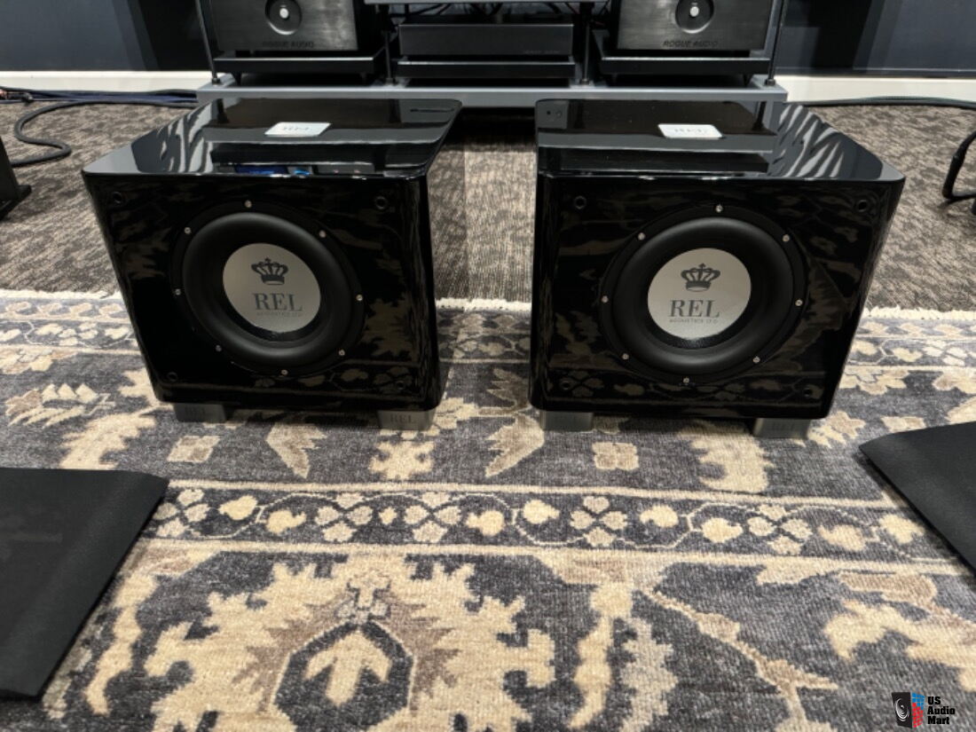 REL T7X pair like new Photo #5379129 - US Audio Mart