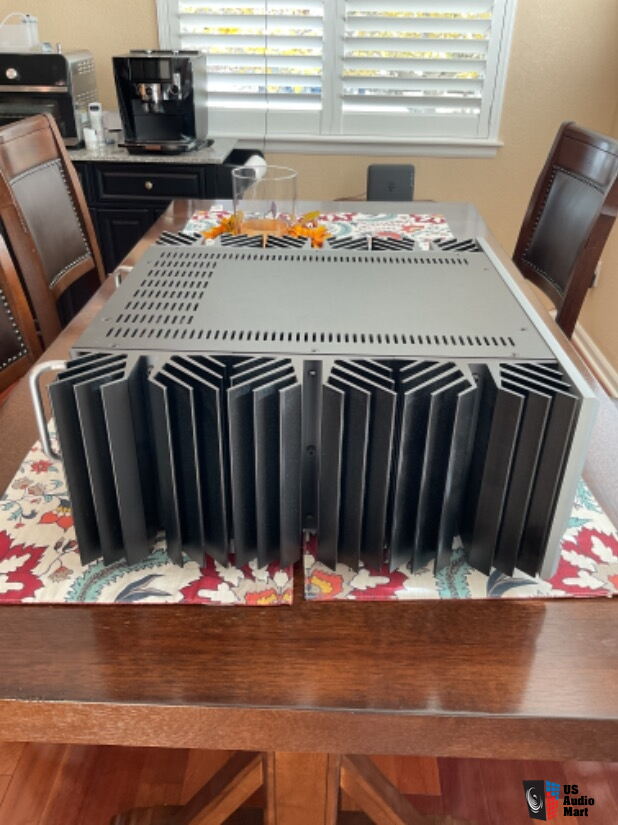 Pass Labs Int-250 Integrated Amplifier