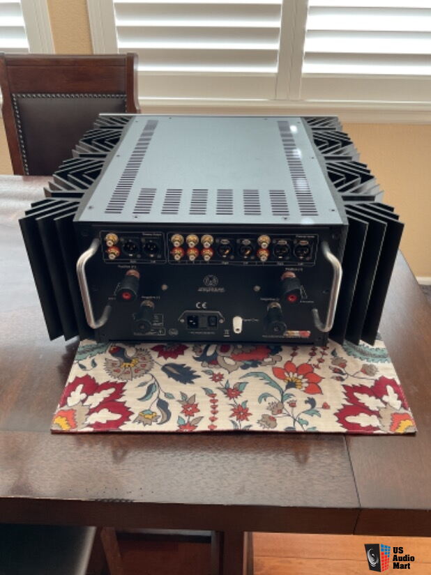 Pass Labs Int-250 Integrated Amplifier