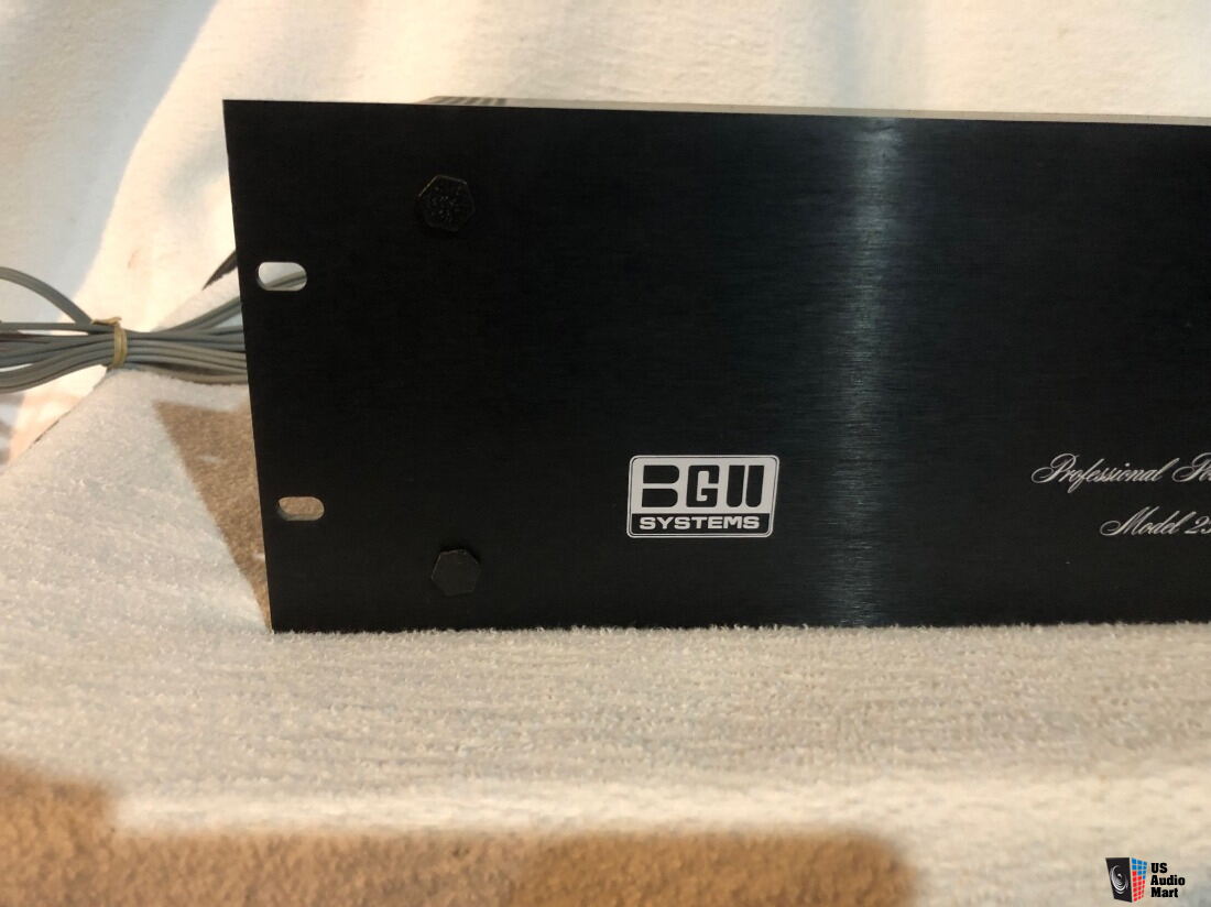 BGW 250B Power Amplifier Photo #5386640 - US Audio Mart