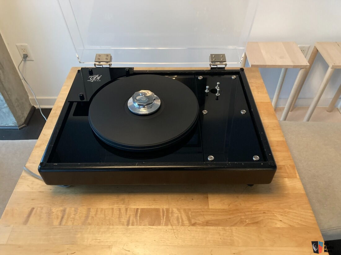 VPI HW-19 Mk 3 Black (No Tonearm) Photo #5389306 - US Audio Mart