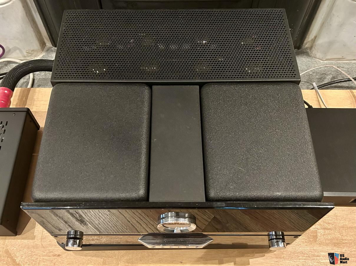 VAC Signature 200 IQ Stereo Tube Power Amplifier, Black