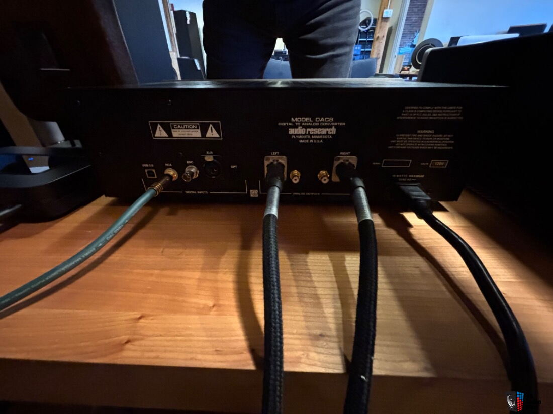 Audio Research, DAC 8 - Reference Quality Digital Converter Photo ...