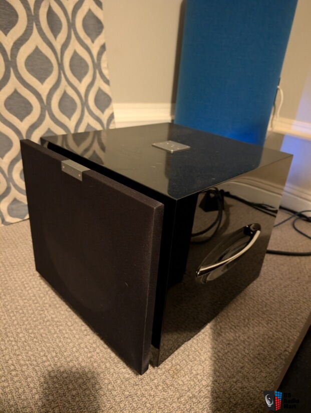 REL S/510 with Baseline Blue cables