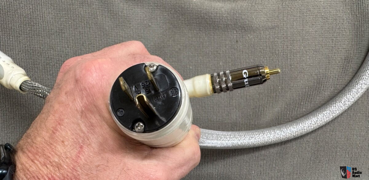 Gutwire Ultimate Ground Cable—RCA/SPIDIF Photo #5405115 - US Audio Mart