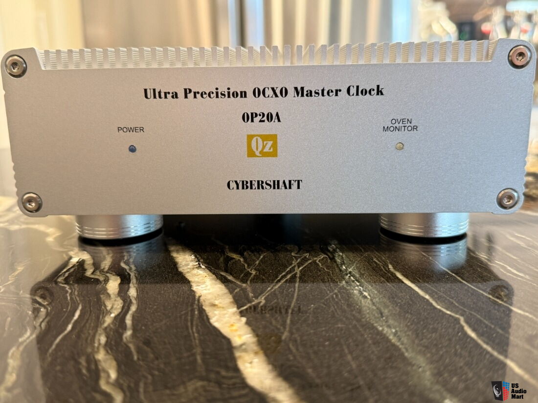 Cybershaft OP20A-D 10 MHz Master Clock Photo #5410000 - US Audio Mart