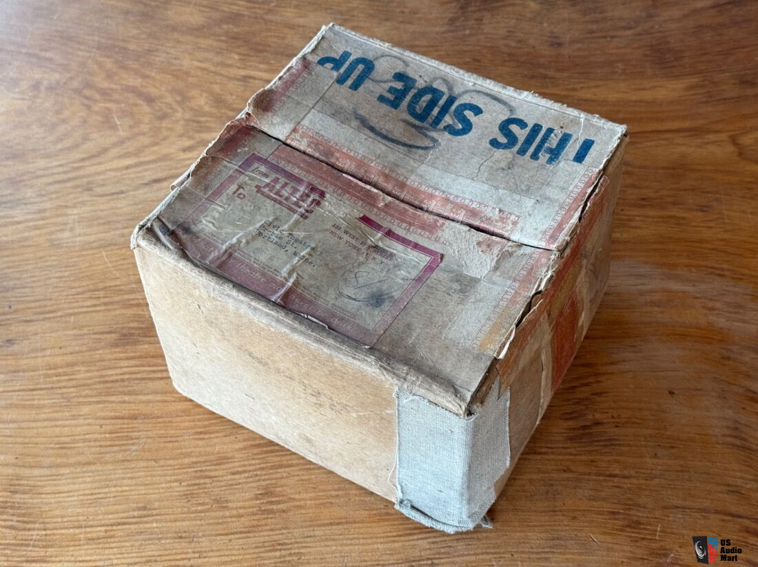 Western Electric 555 horn speaker driver and box Photo #5414634 - US ...