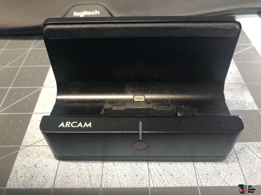 ARCAM rDock-Uni - Lightning Pin & USB port with Remote and original Box ...