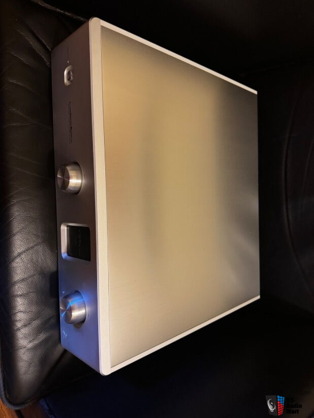 Luxman C-800F preamp Photo #5418713 - US Audio Mart