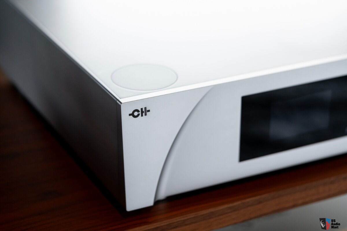 CH Precision P1 Phono Preamp Dual Monaural Photo #5419144 - US Audio Mart
