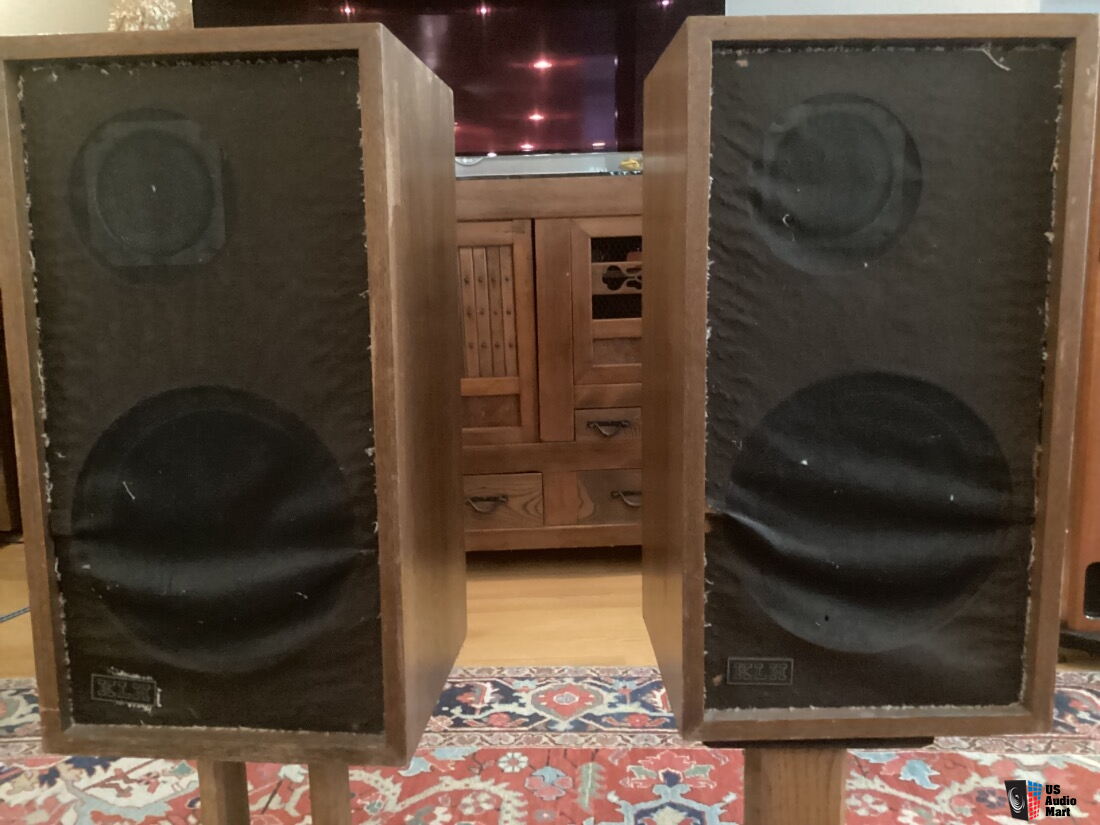 Snell Type JIII w/stands Photo #5421592 - US Audio Mart