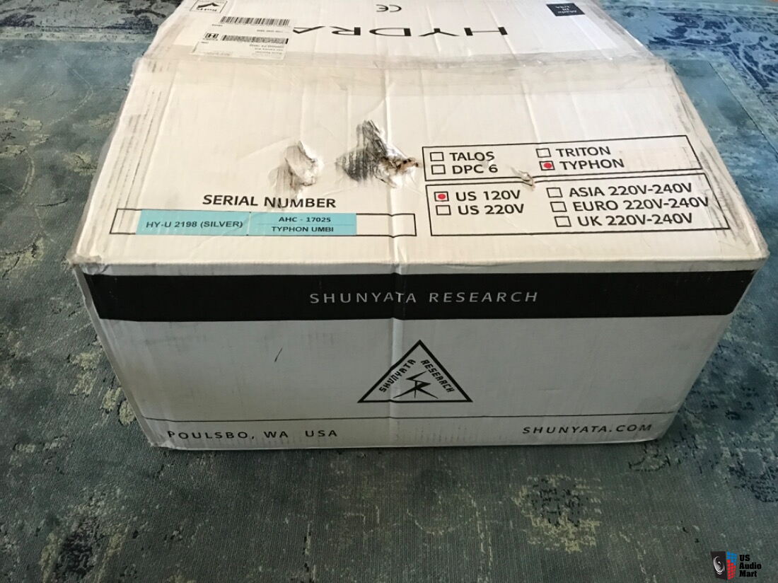 Shunyata Research Hydra Typhon Power Conditioner Photo #5422780 - US ...