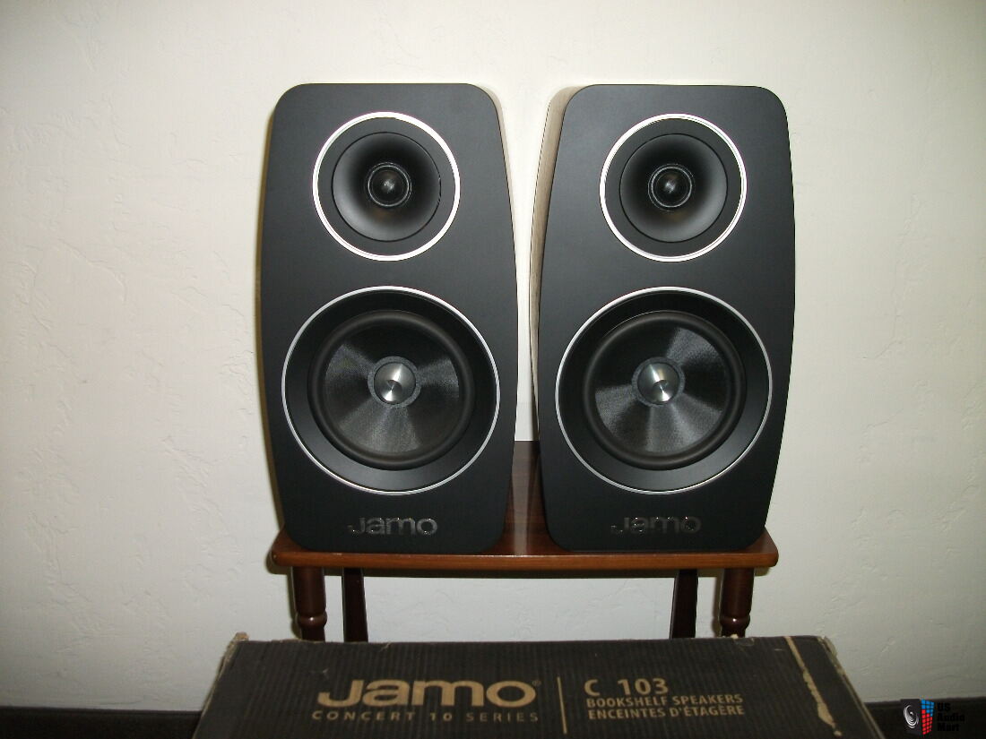 Jamo C 103 Bookshelf Speakers in Walnut Finish Photo #5424827 - US ...