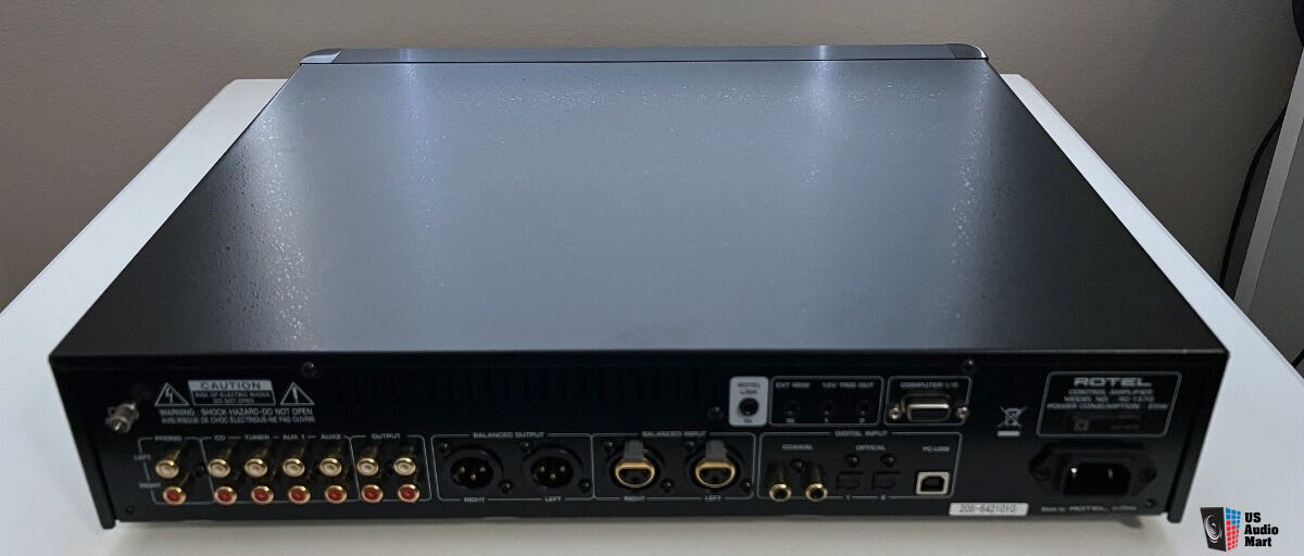 Rotel RC-1570 Balanced Preamplifier Photo #5427186 - US Audio Mart