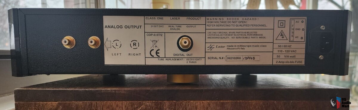 Lector CDP-0.6T CD Player with tube output stage Photo #5436753 - US ...