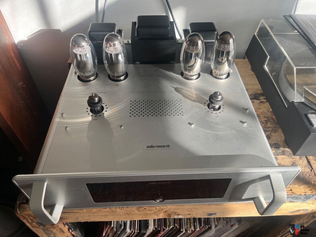 Audio Research VT80SE under 50 hours ! Photo #5439451 - US Audio Mart
