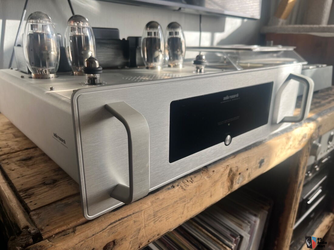 Audio Research VT80SE under 50 hours ! Photo #5439451 - US Audio Mart