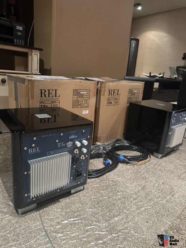 REL T/5X Subwoofers (Pair) Photo #5440359 - US Audio Mart