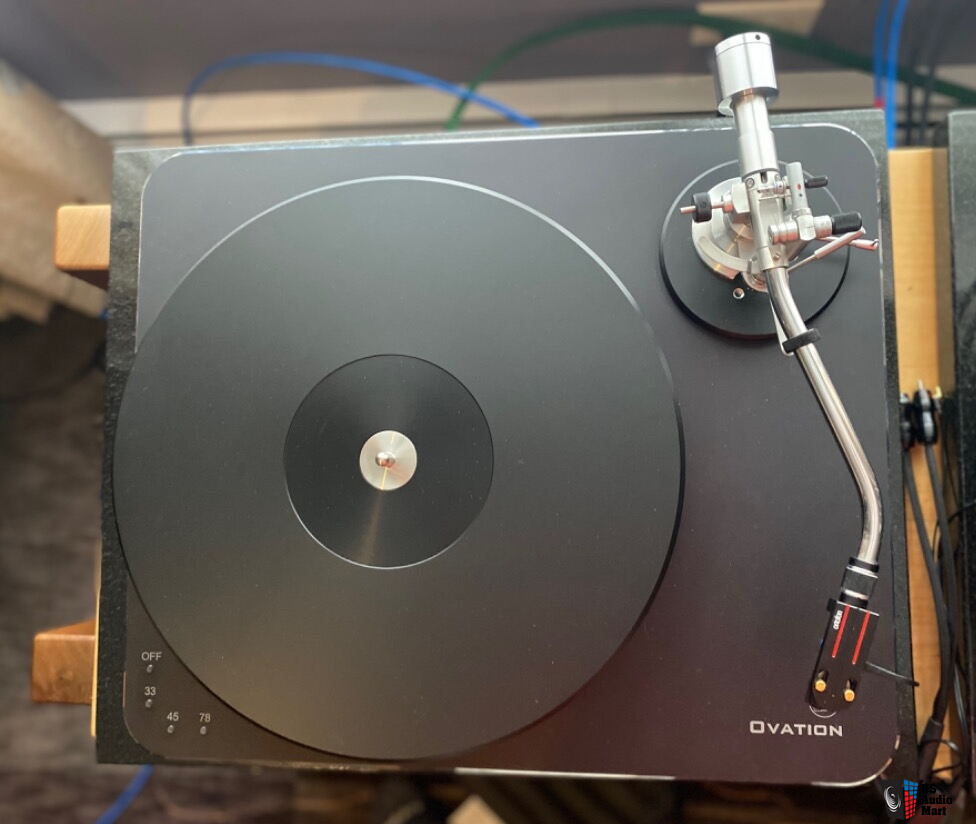 Clearaudio Ovation turntable For Sale with no tonearm or with optional ...