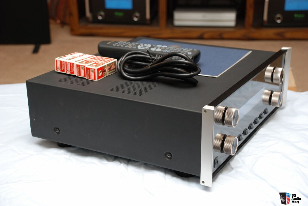 McIntosh C220 Photo #544970 - US Audio Mart
