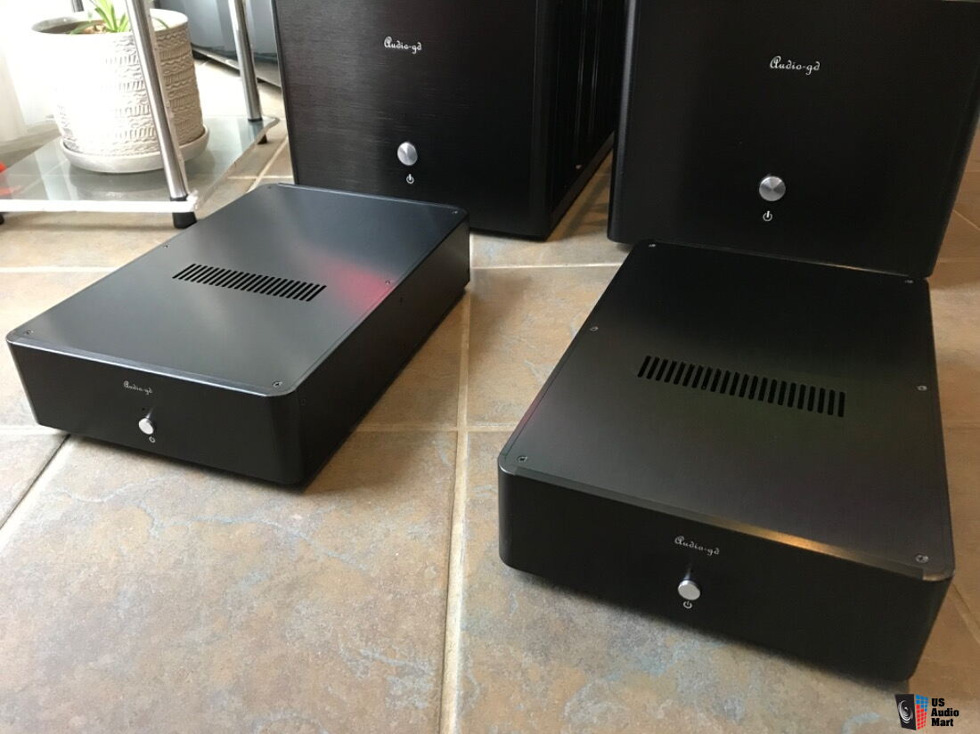 Audio GD HE-2 MK2 Reference Class A Mono Amplifiers & Power Supplies ...
