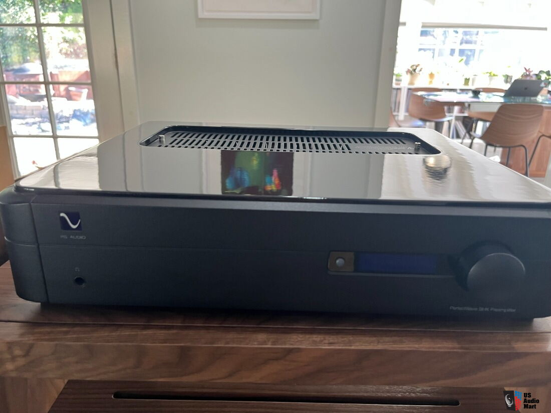 PS Audio BHK Signature Preamplifier Photo #5454397 - US Audio Mart
