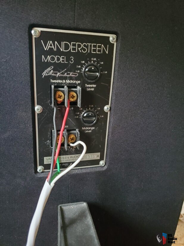 Vandersteen 3A Signature Cherry Finish Photo #5460676 - US Audio Mart