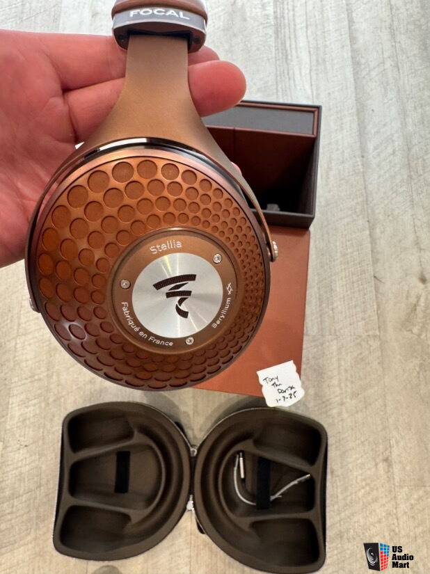 Like-New Focal Stellia Photo #5464831 - US Audio Mart