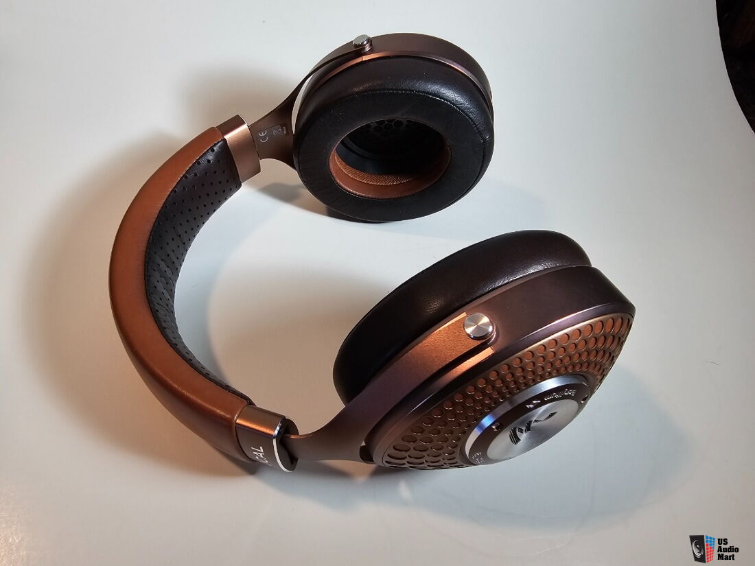Focal Stellia flagship closed back includes shipping Photo #5464976 ...