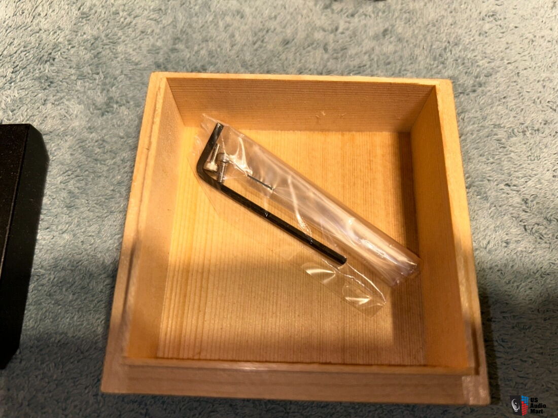 Sumiko Audio Palo Santos Presentation Cartridge, 2-3 hours... really ...