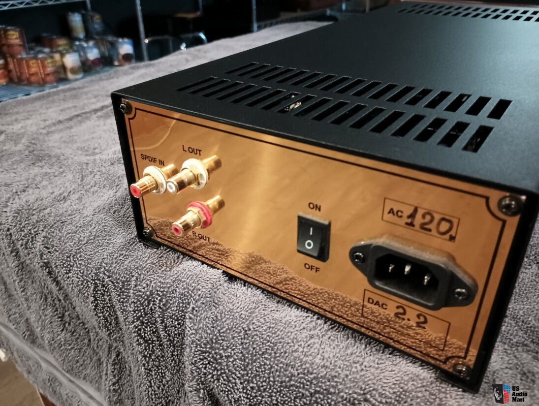 Abbas 2.2 (Tube) DAC with Sonicweld USB / SPDIF convertor Photo ...