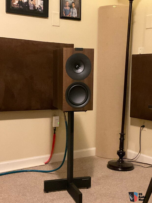Kef Q Concerto Meta with Sound Organisation Stands - Add my Hegel H95 ...
