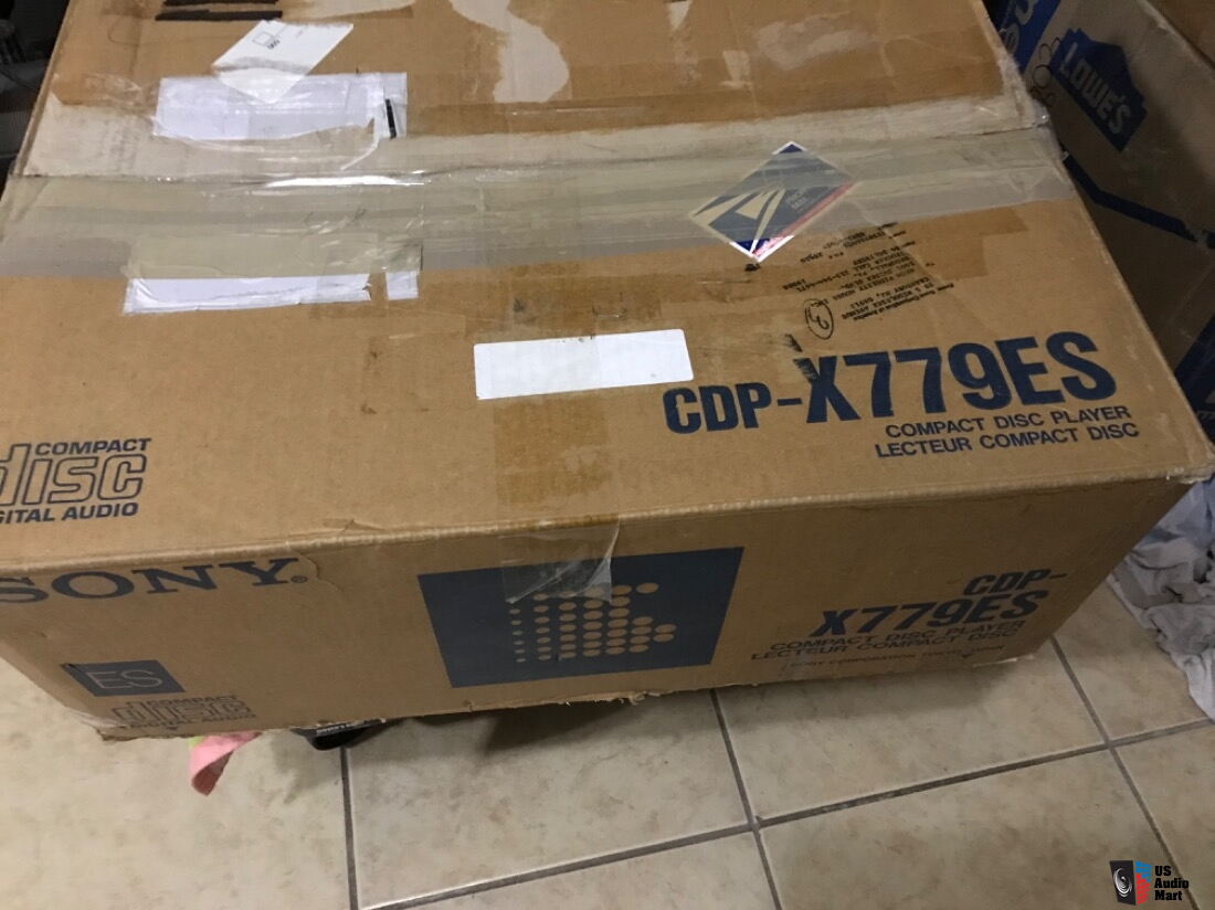Sony cdp x779es low hours remote original box local pickup only Photo ...