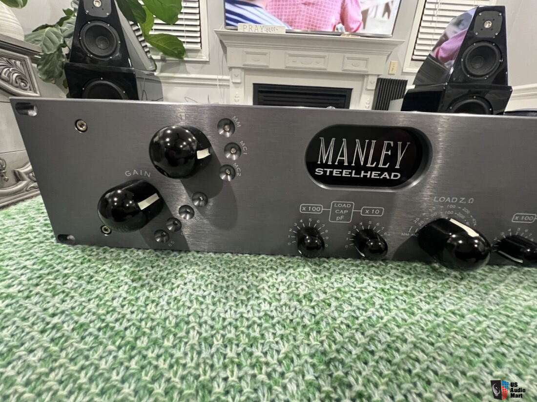 Manley Steelhead Tube Phono preamp Photo #5482965 - US Audio Mart