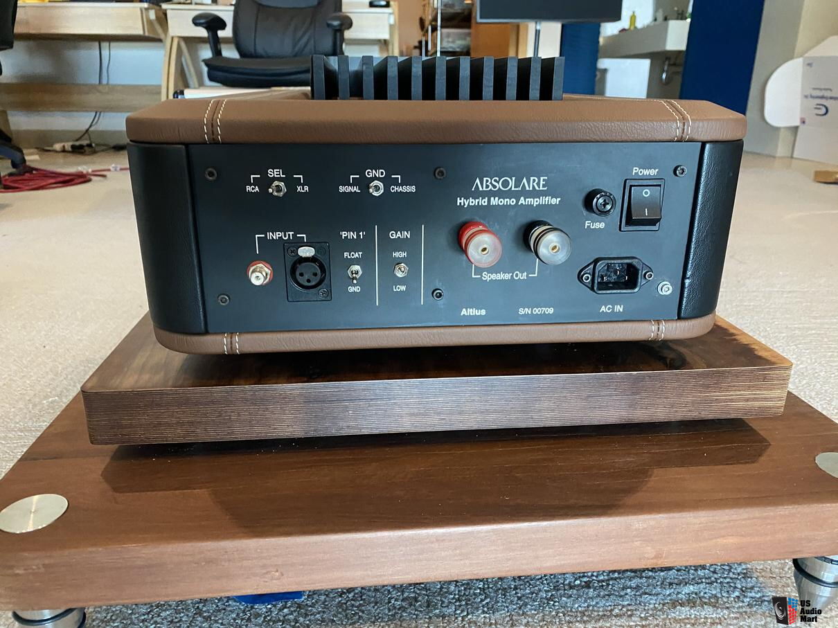 Absolare Hybrid Monoblock Power Amplifiers Altius level Photo #5483367 ...
