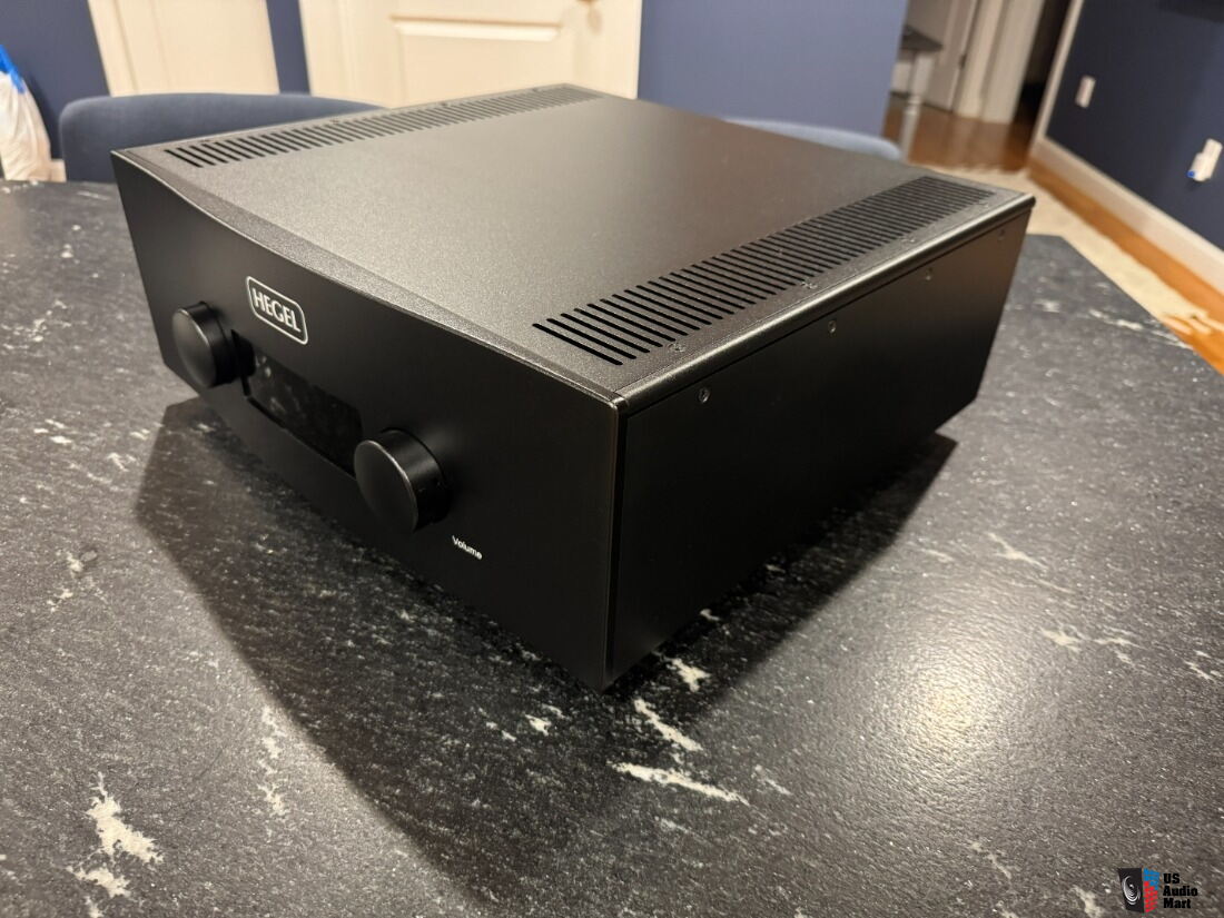 Hegel H590 Integrated Amp: 301 Watts w/ built-in DAC Photo #5487467 ...