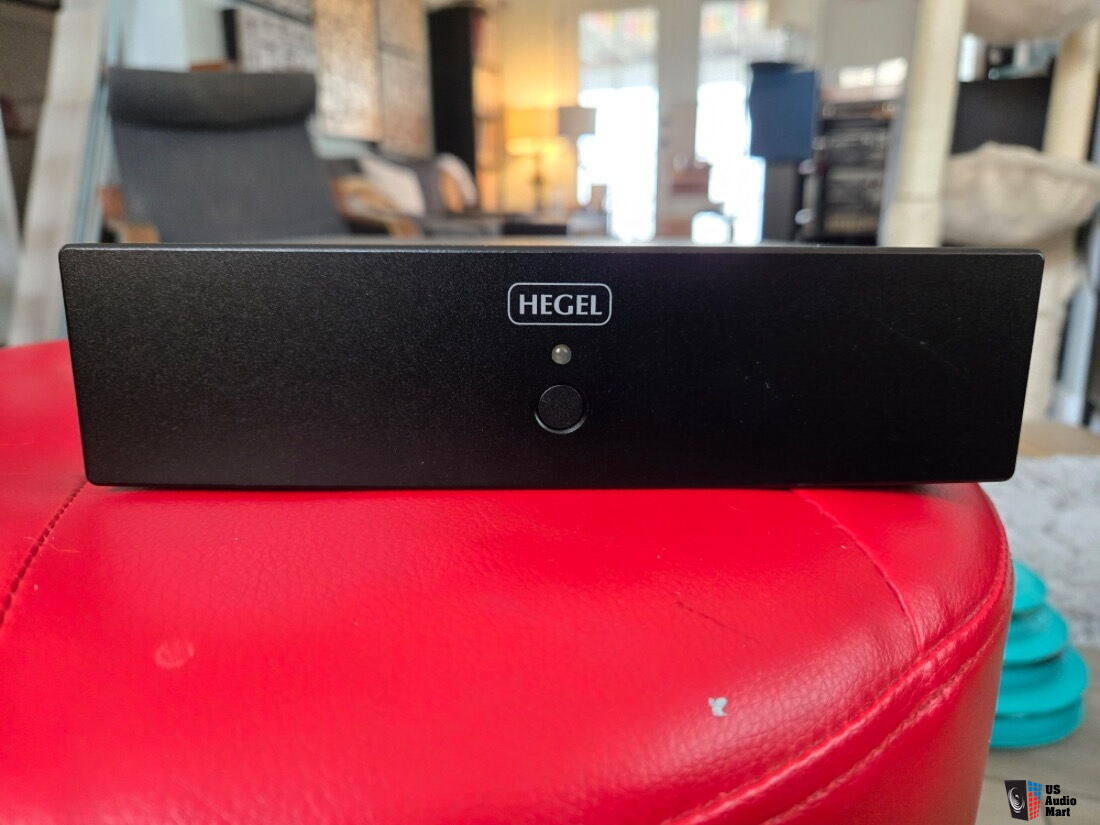 Hegel V10 phono pre-amp Photo #5493356 - US Audio Mart