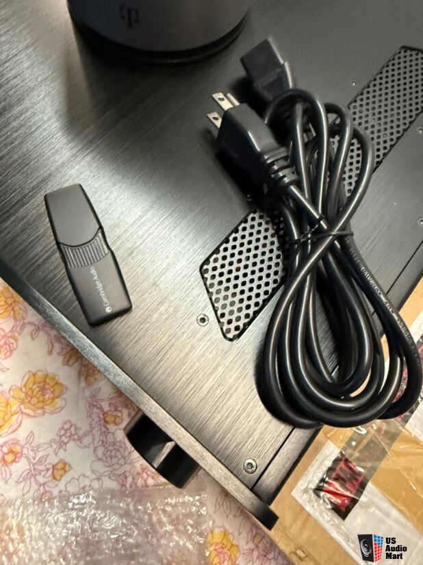 Cambridge AZUR 851N NETWORK Player DAC Preamplifier Photo #5493898 - US ...