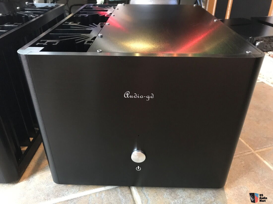 Audio GD HE-2 MK2 Reference Class A Mono Amplifiers & Power Supplies ...
