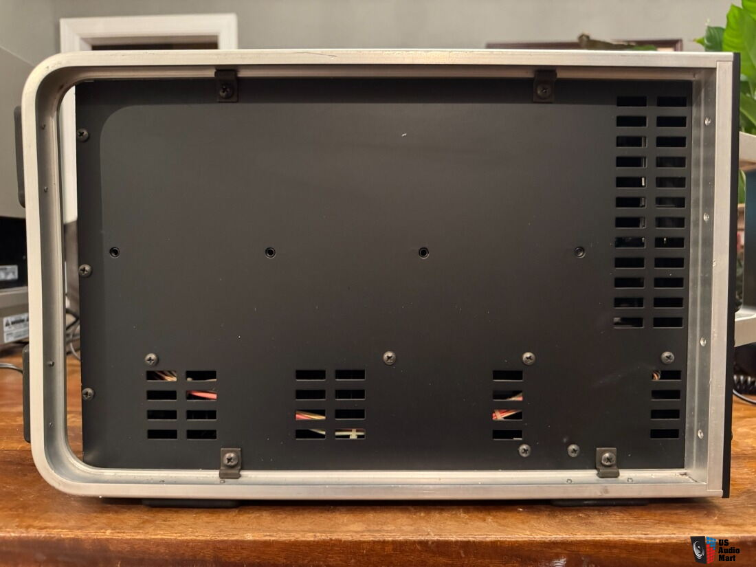 McIntosh MC2600 600 watt per channel stereo amplifier | NMint ...