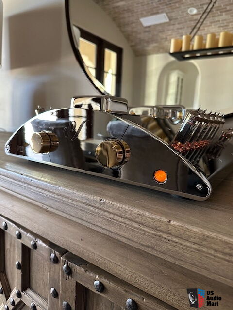 EAR V12 Tim de Paravicini Masterpiece the ultimate EL84 Integrated ...