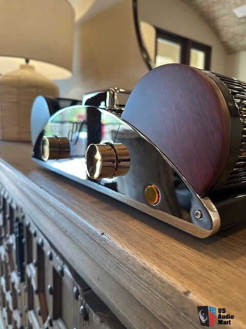 EAR V12 Tim de Paravicini Masterpiece the ultimate EL84 Integrated ...