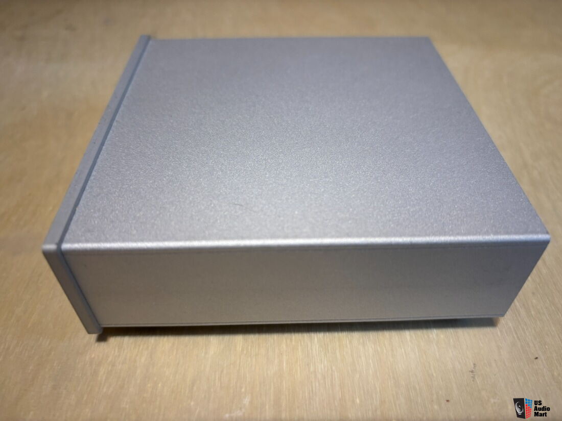 Pro-Ject Tube Box s2 with Accu-Box s2 power supply Photo #5503507 - US ...