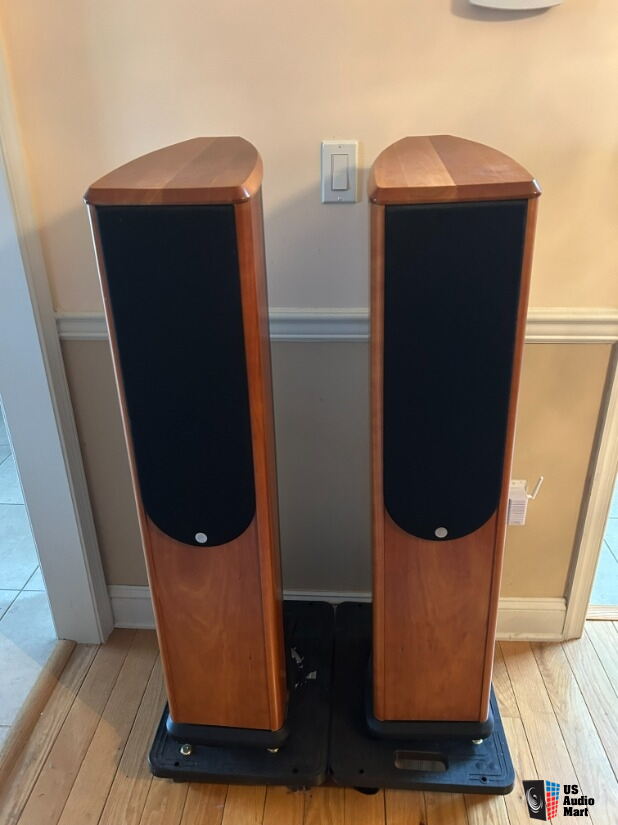 For sale Wilson Benesch Actor floor standing speakers "Reduced Photo ...