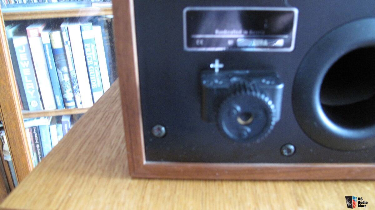 Trenner & Friedl Art Gen 3 Bookshelf Speakers; Walnut Pair Photo ...