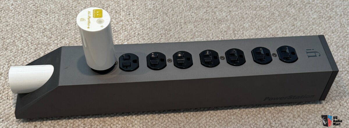 iFi Powerstation with AC iPurifier Power Conditioner Photo #5517943 ...