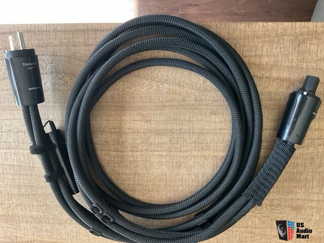 AudioQuest - TORNADO - Constant-Current (Source) 15 Amp Power Cord with ...